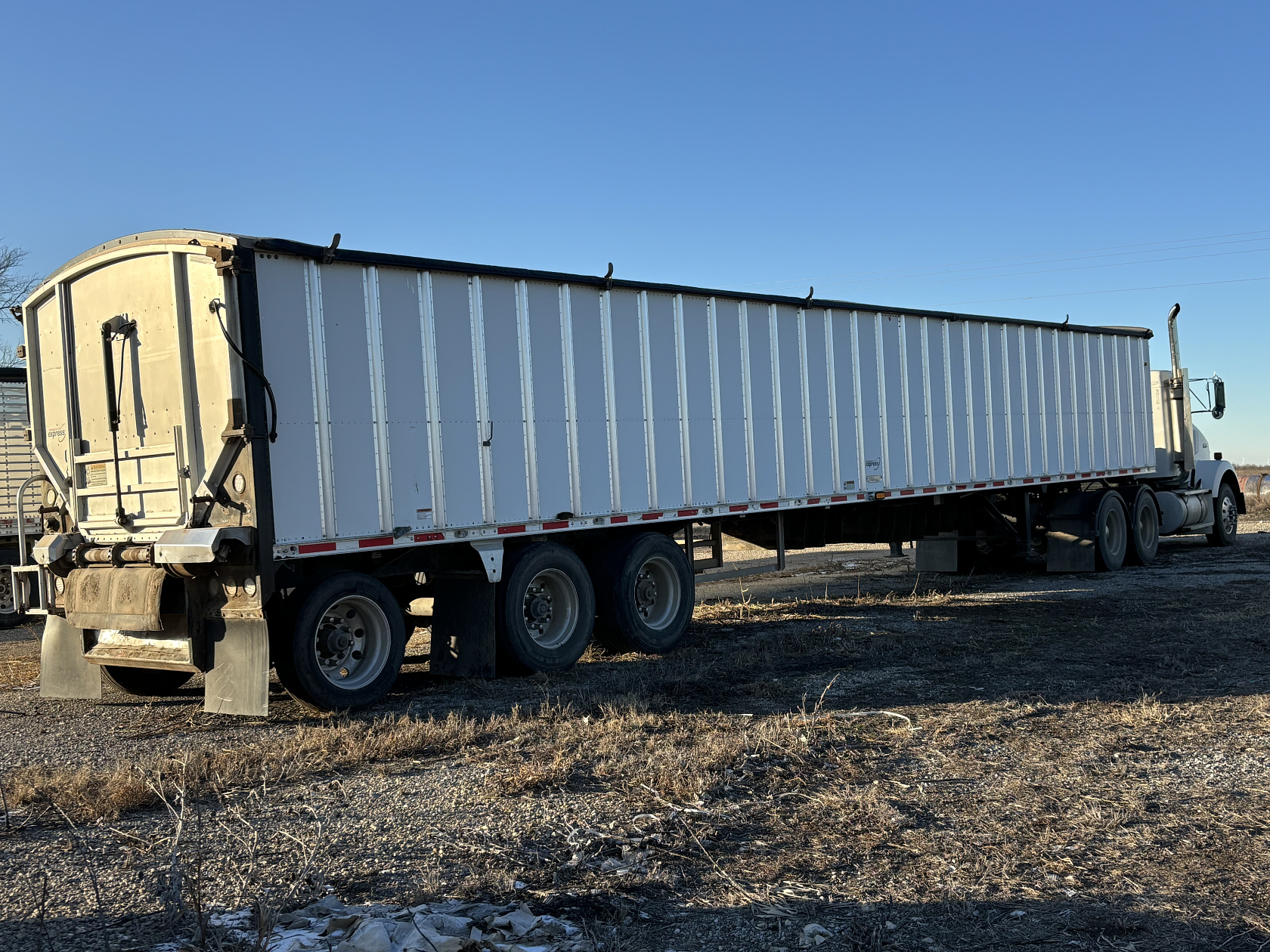 2013 Western Commodity Express Belt Trailer