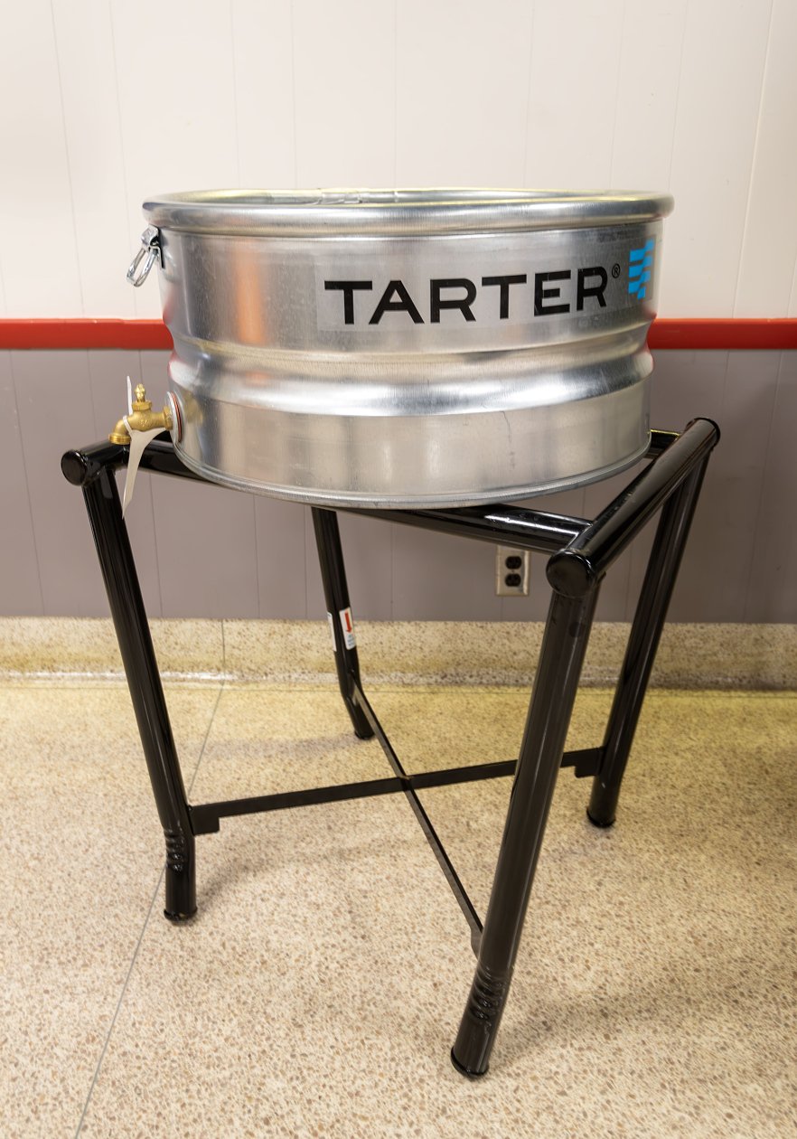 GCT21A round tank with stand