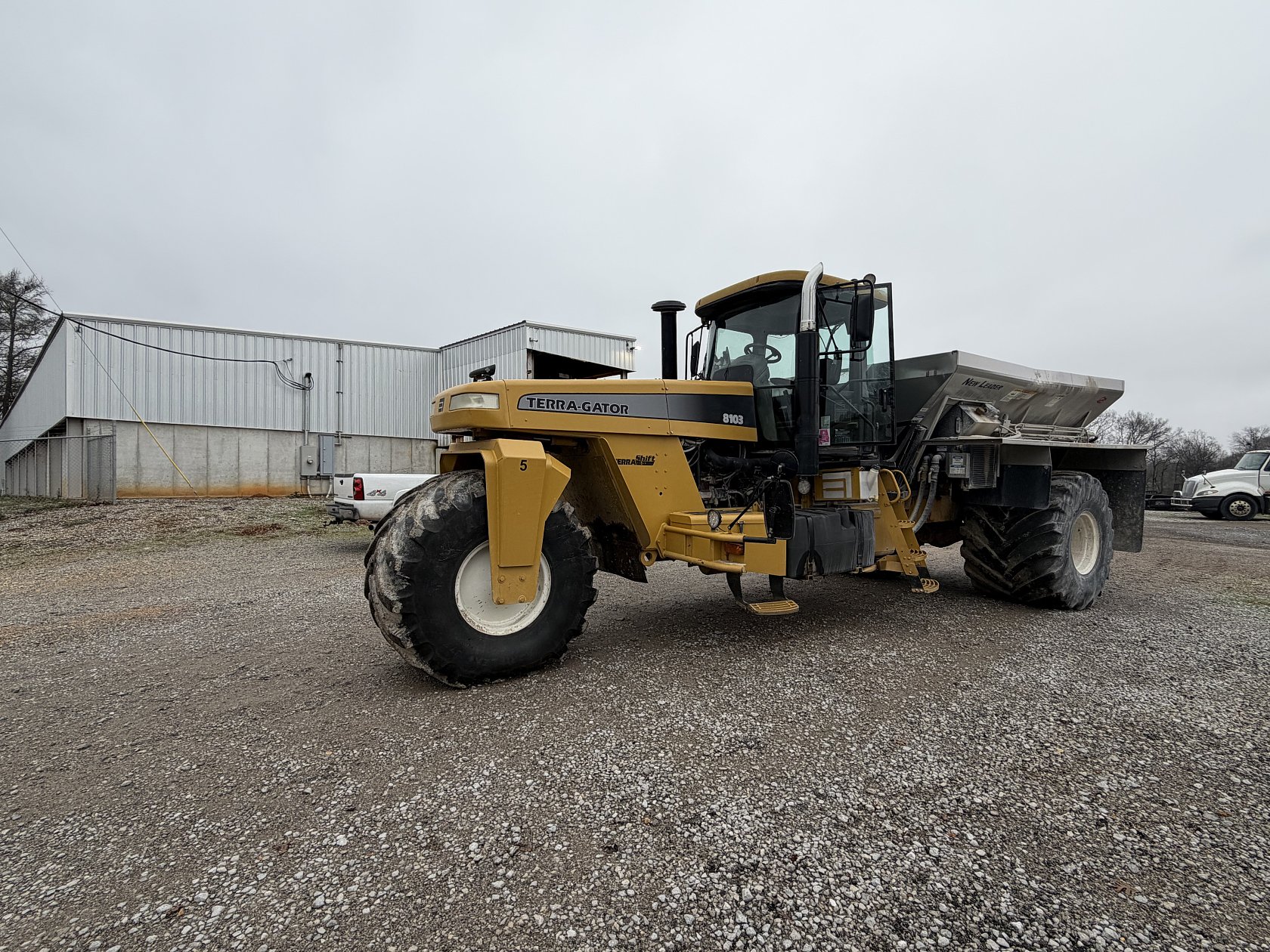 2005 Terra-Gator 8103 Dry Floater